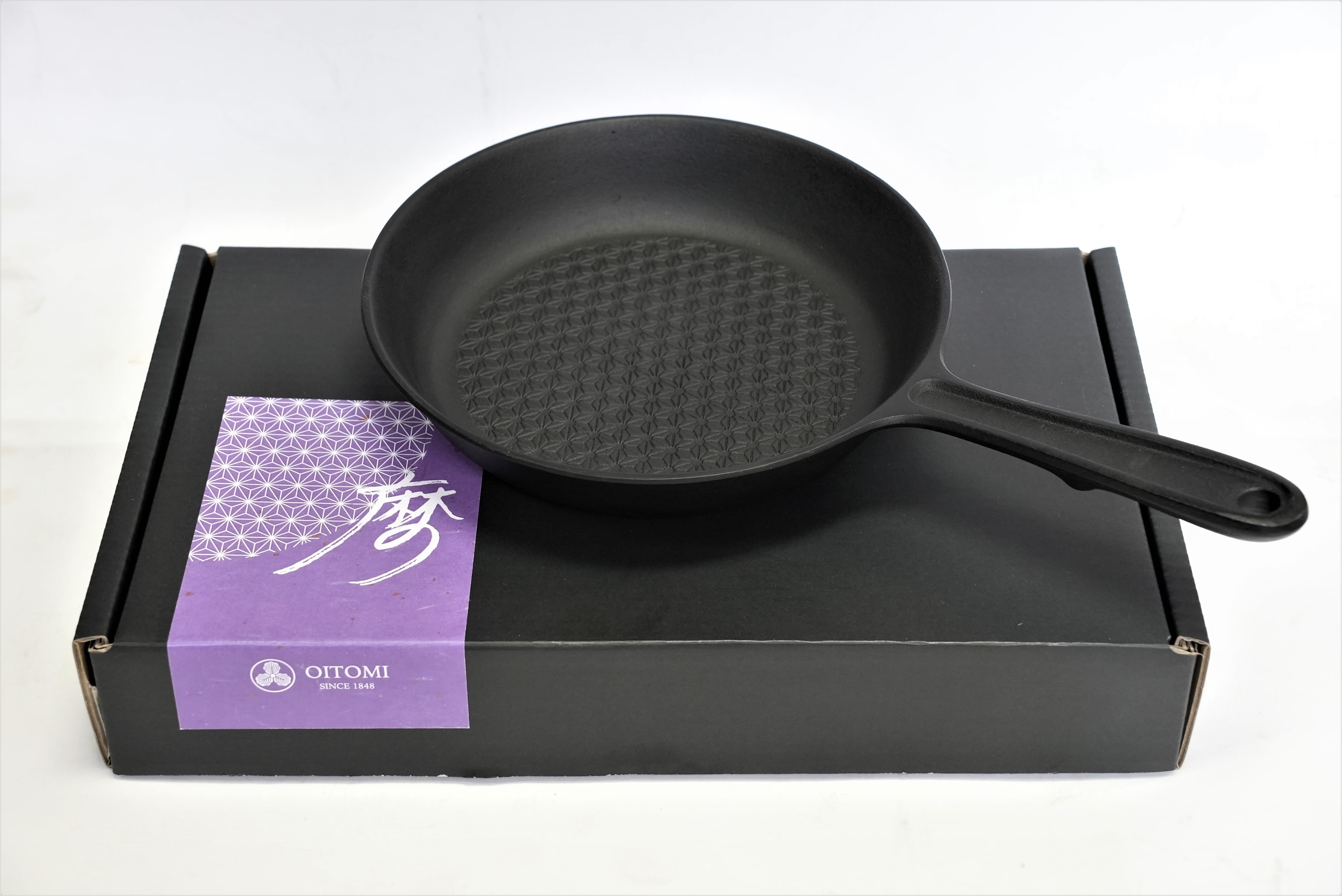 Nambu Ironware Japanese Cast Iron Frying Pan / Skillet, ASANO ...