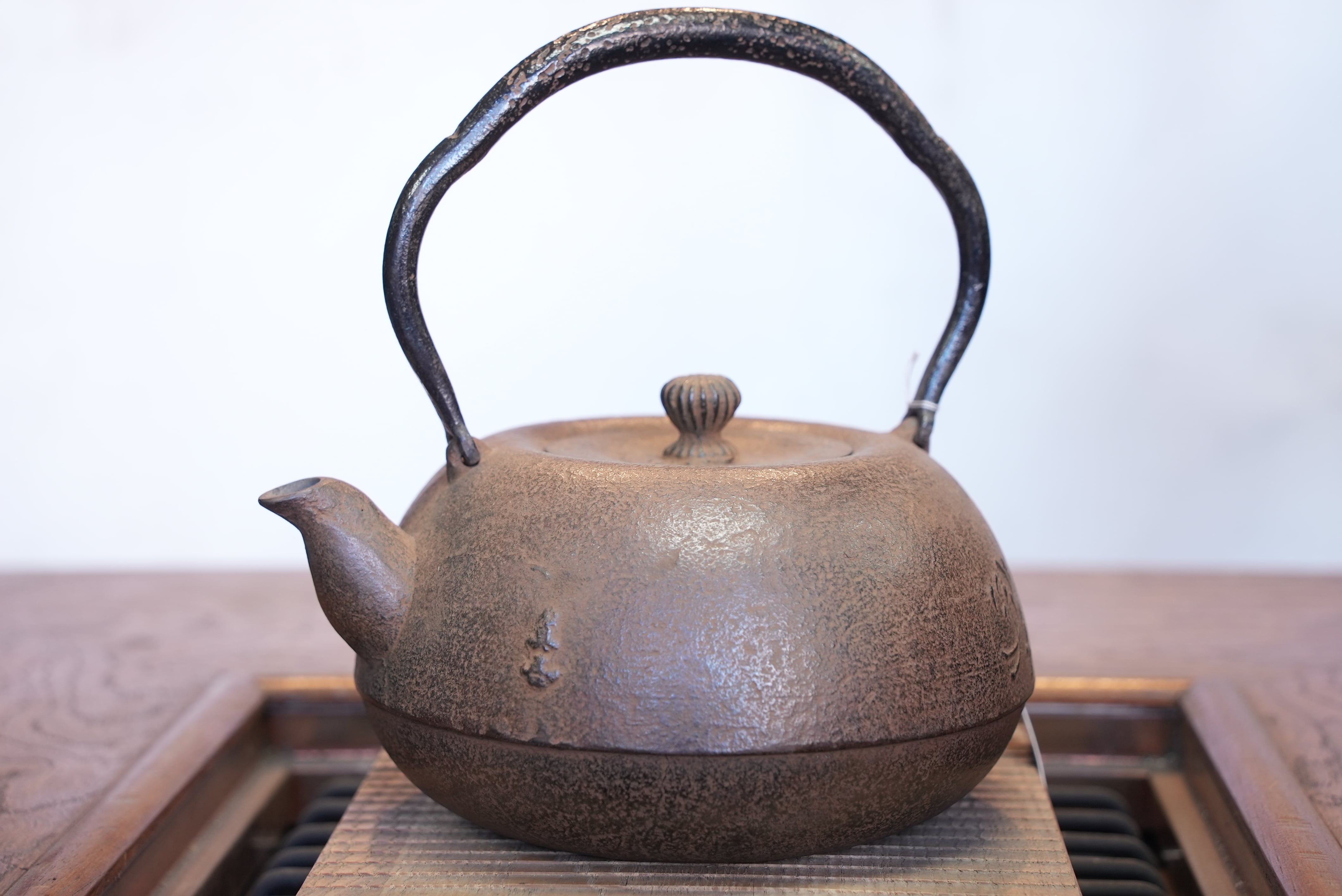 Authentic Japanese Nambu Ironware(Tekki) Cast Iron Kettle - Tetsubin ...