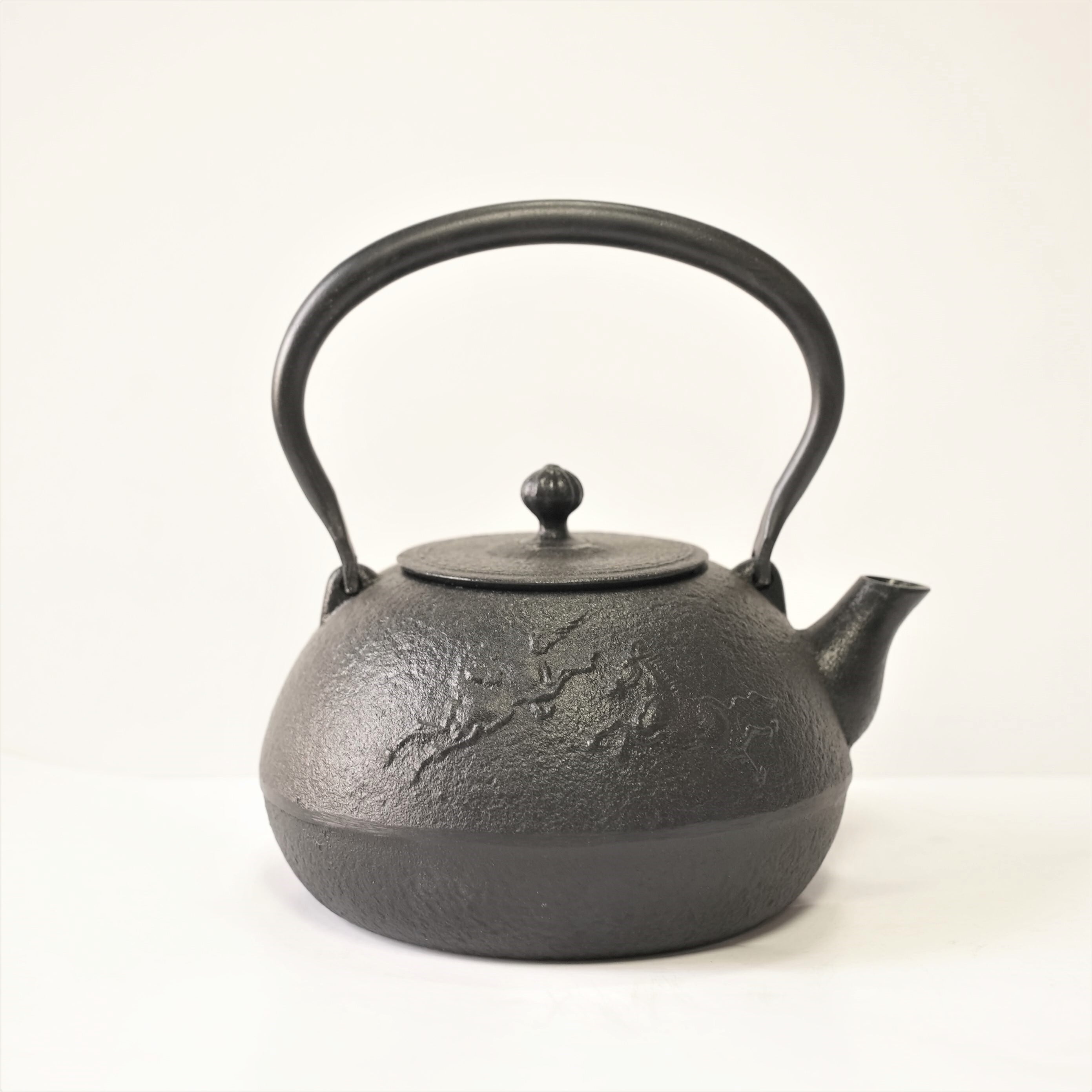 Cast Iron Kettle - Tetsubin, HEISEI MARU UMA HADA, black, 1.0L, Authentic Japanese Nambu ...